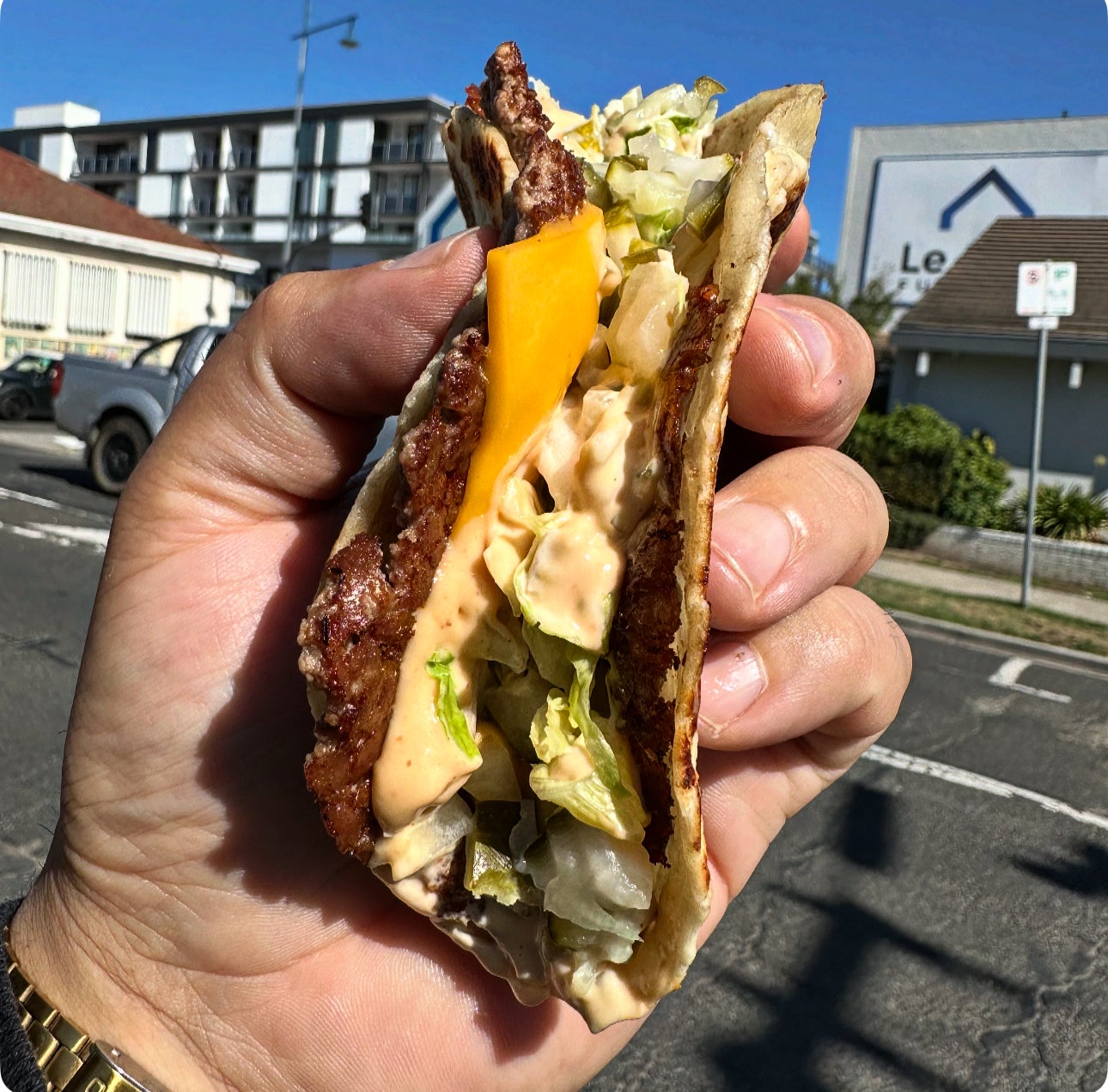 Famous - Burger Taco | COLLEGE DROPOUT